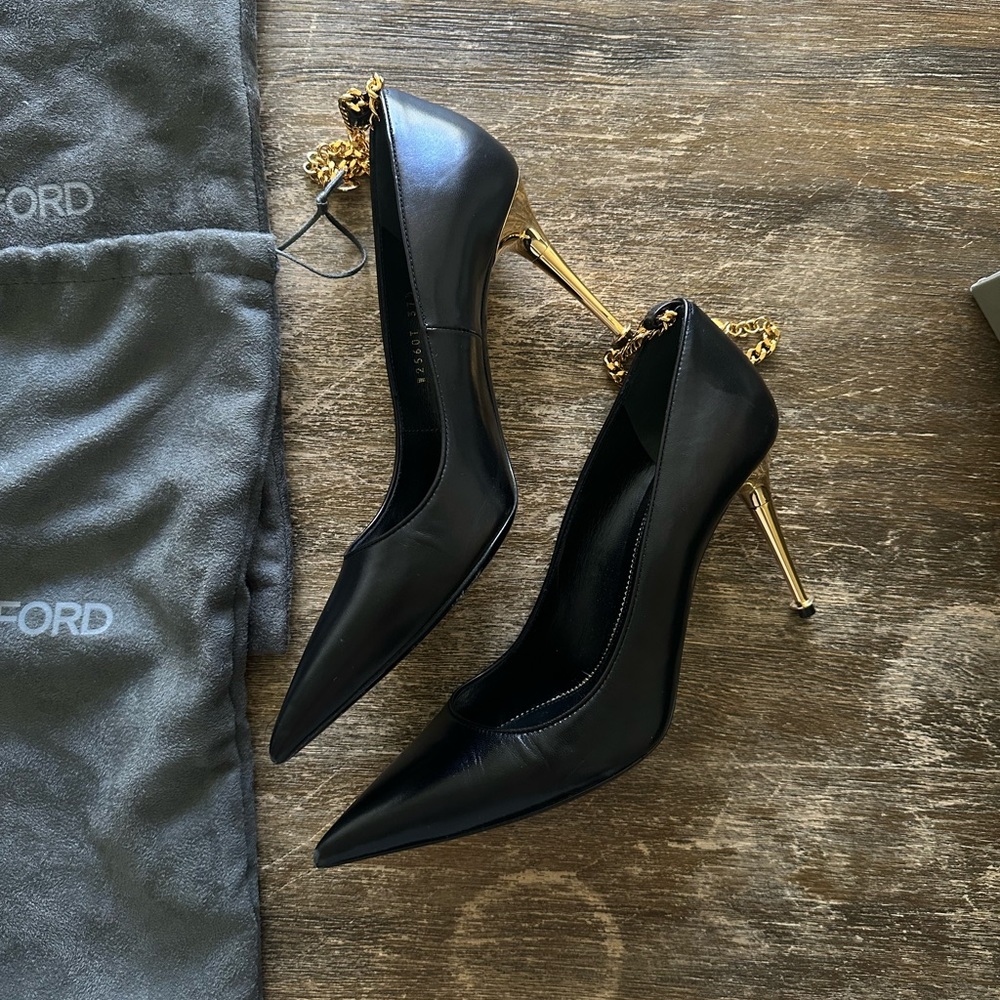 Tom Ford Open-Side Pumps With Chain Strap, Black, Wom… - Gem